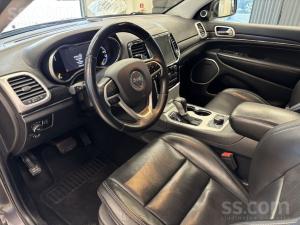 Pelēks Jeep Grand Cherokee 2020 Rīga, ar dzinēja tilpumu 3.00 L un nobraukumu 159 tūkst. km par 21900 €, foto 11 vietnē AUTOMOTO.COM.LV