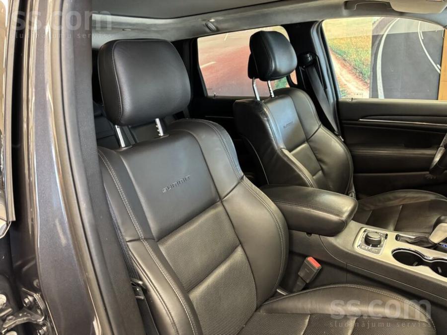 Pelēks Jeep Grand Cherokee 2020 Rīga, ar dzinēja tilpumu 3.00 L un nobraukumu 159 tūkst. km par 21900 €, foto 17 vietnē AUTOMOTO.COM.LV