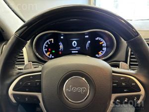 Pelēks Jeep Grand Cherokee 2020 Rīga, ar dzinēja tilpumu 3.00 L un nobraukumu 159 tūkst. km par 21900 €, foto 19 vietnē AUTOMOTO.COM.LV