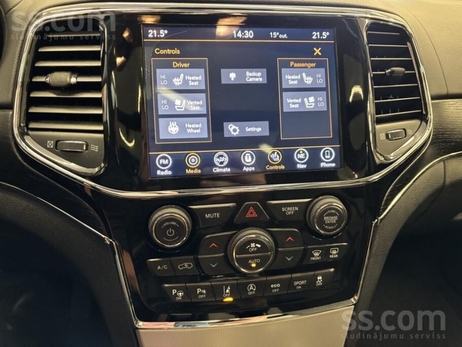 Pelēks Jeep Grand Cherokee 2020 Rīga, ar dzinēja tilpumu 3.00 L un nobraukumu 159 tūkst. km par 21900 €, foto 22 vietnē AUTOMOTO.COM.LV
