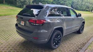 Grey Jeep Grand Cherokee 2020 in Vilnius, with an engine capacity of 3.60 L and mileage of 112 thousand km for 20699 €, photo 8 on AUTOMOTO.COM.LV