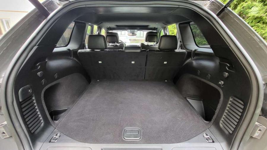 Grey Jeep Grand Cherokee 2020 in Vilnius, with an engine capacity of 3.60 L and mileage of 112 thousand km for 20699 €, photo 19 on AUTOMOTO.COM.LV