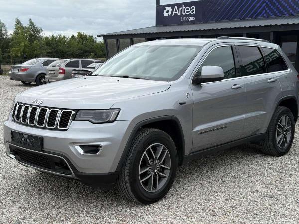 Pelēks Jeep Grand Cherokee 2020 Kretinga, ar dzinēja tilpumu 3.60 L un nobraukumu 126 tūkst. km par 18499 €, foto 5 vietnē AUTOMOTO.COM.LV