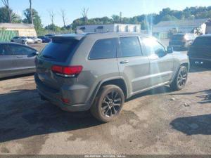 Grey Jeep Grand Cherokee 2020 in Vilnius, with an engine capacity of 3.60 L and mileage of 244 thousand km for 10400 €, photo 5 on AUTOMOTO.COM.LV
