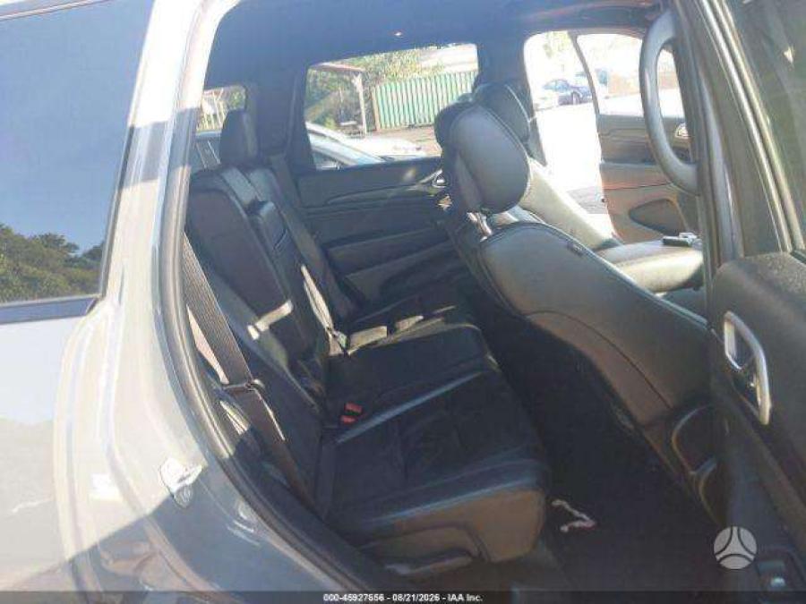 Grey Jeep Grand Cherokee 2020 in Vilnius, with an engine capacity of 3.60 L and mileage of 244 thousand km for 10400 €, photo 8 on AUTOMOTO.COM.LV