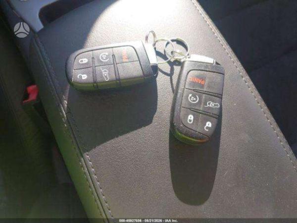 Grey Jeep Grand Cherokee 2020 in Vilnius, with an engine capacity of 3.60 L and mileage of 244 thousand km for 10400 €, photo 10 on AUTOMOTO.COM.LV