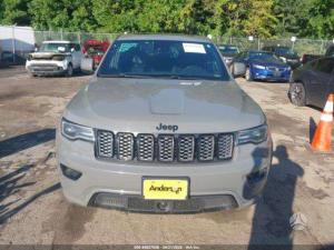 Grey Jeep Grand Cherokee 2020 in Vilnius, with an engine capacity of 3.60 L and mileage of 244 thousand km for 10400 €, photo 11 on AUTOMOTO.COM.LV