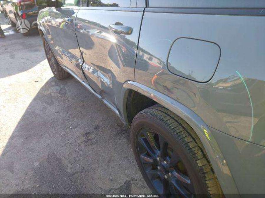 Grey Jeep Grand Cherokee 2020 in Vilnius, with an engine capacity of 3.60 L and mileage of 244 thousand km for 10400 €, photo 16 on AUTOMOTO.COM.LV