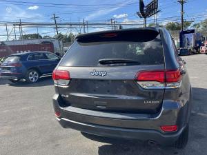Pelēks Jeep Grand Cherokee 2020 Viļņa, ar dzinēja tilpumu 3.60 L un nobraukumu 102 tūkst. km par 12400 €, foto 12 vietnē AUTOMOTO.COM.LV