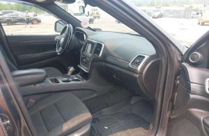 Pelēks Jeep Grand Cherokee 2020 Viļņa, ar dzinēja tilpumu 3.60 L un nobraukumu 102 tūkst. km par 12400 €, foto 17 vietnē AUTOMOTO.COM.LV