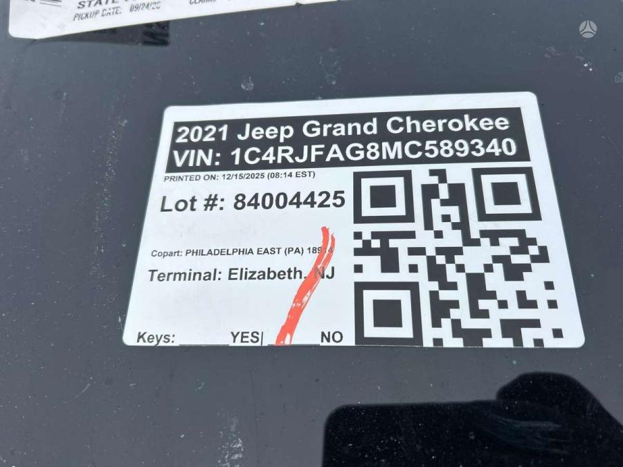 Pelēks Jeep Grand Cherokee 2021 Ukmergė, ar dzinēja tilpumu 3.60 L un nobraukumu 58 tūkst. km par 14590 €, foto 20 vietnē AUTOMOTO.COM.LV