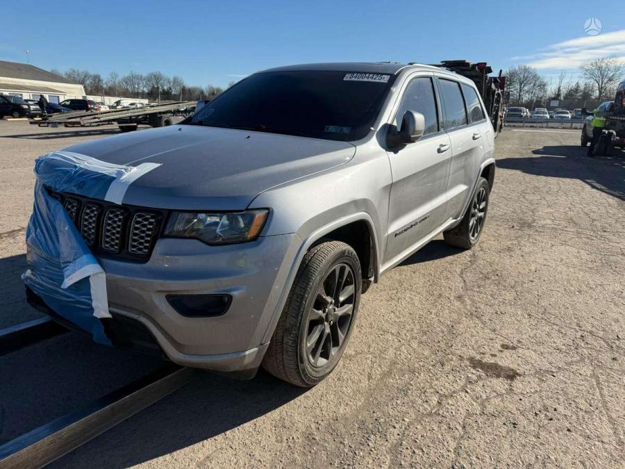 Pelēks Jeep Grand Cherokee 2021 Ukmergė, ar dzinēja tilpumu 3.60 L un nobraukumu 58 tūkst. km par 14590 €, foto 29 vietnē AUTOMOTO.COM.LV