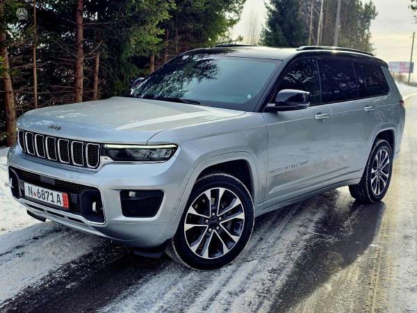 Grey Jeep Grand Cherokee 2021 in Vilnius, with an engine capacity of 3.60 L and mileage of 48 thousand km for 39500 €, photo 3 on AUTOMOTO.COM.LV