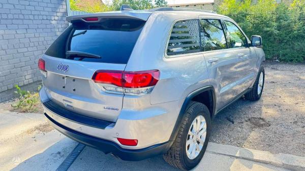 Pelēks Jeep Grand Cherokee 2021 Ukmergė, ar dzinēja tilpumu 3.60 L un nobraukumu 43 tūkst. km par 11999 €, foto 3 vietnē AUTOMOTO.COM.LV
