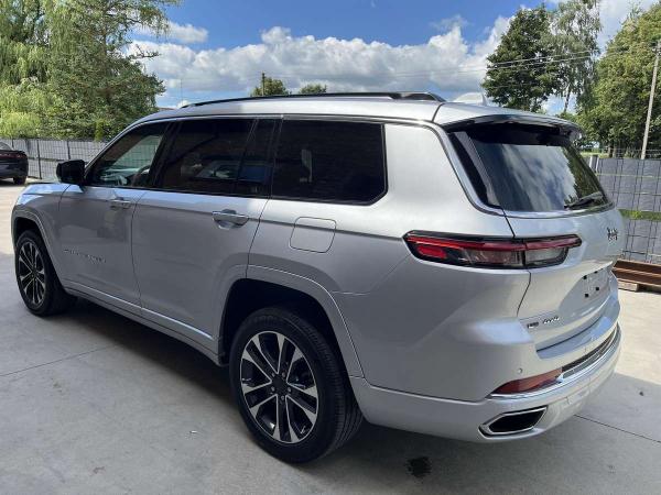 Pelēks Jeep Grand Cherokee 2021 Kauņa, ar dzinēja tilpumu 3.60 L un nobraukumu 75 tūkst. km par 16400 €, foto 6 vietnē AUTOMOTO.COM.LV