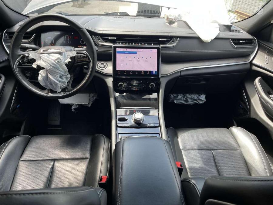 Pelēks Jeep Grand Cherokee 2021 Kauņa, ar dzinēja tilpumu 3.60 L un nobraukumu 75 tūkst. km par 16400 €, foto 8 vietnē AUTOMOTO.COM.LV