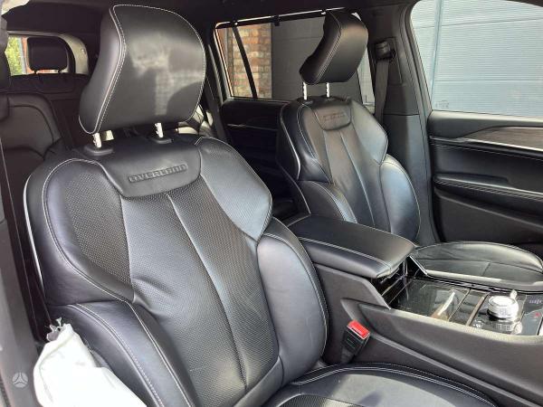 Pelēks Jeep Grand Cherokee 2021 Kauņa, ar dzinēja tilpumu 3.60 L un nobraukumu 75 tūkst. km par 16400 €, foto 9 vietnē AUTOMOTO.COM.LV