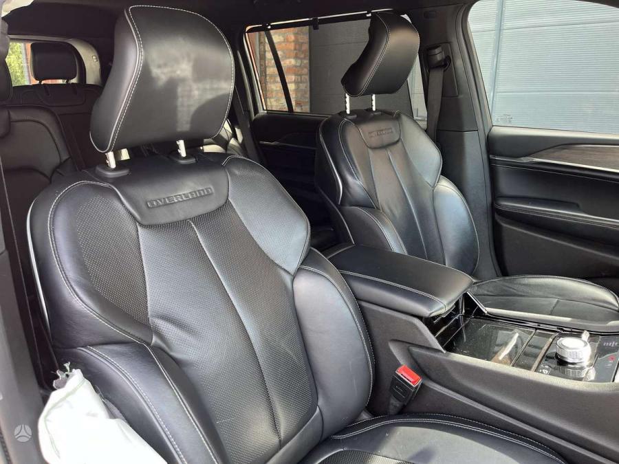 Pelēks Jeep Grand Cherokee 2021 Kauņa, ar dzinēja tilpumu 3.60 L un nobraukumu 75 tūkst. km par 16400 €, foto 10 vietnē AUTOMOTO.COM.LV