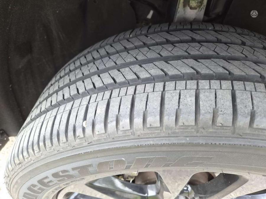 Pelēks Jeep Grand Cherokee 2021 Šauļi, ar dzinēja tilpumu 3.60 L un nobraukumu 98 tūkst. km par 21500 €, foto 4 vietnē AUTOMOTO.COM.LV