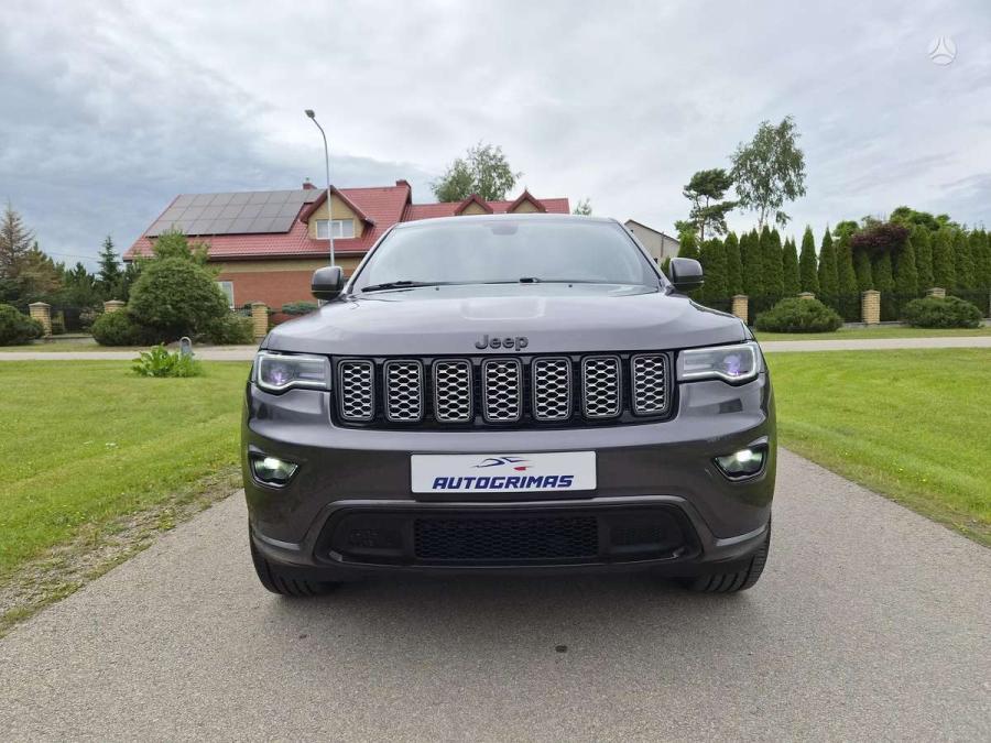 Pelēks Jeep Grand Cherokee 2021 Šauļi, ar dzinēja tilpumu 3.60 L un nobraukumu 98 tūkst. km par 21500 €, foto 11 vietnē AUTOMOTO.COM.LV