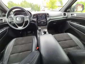 Pelēks Jeep Grand Cherokee 2021 Šauļi, ar dzinēja tilpumu 3.60 L un nobraukumu 98 tūkst. km par 21500 €, foto 13 vietnē AUTOMOTO.COM.LV