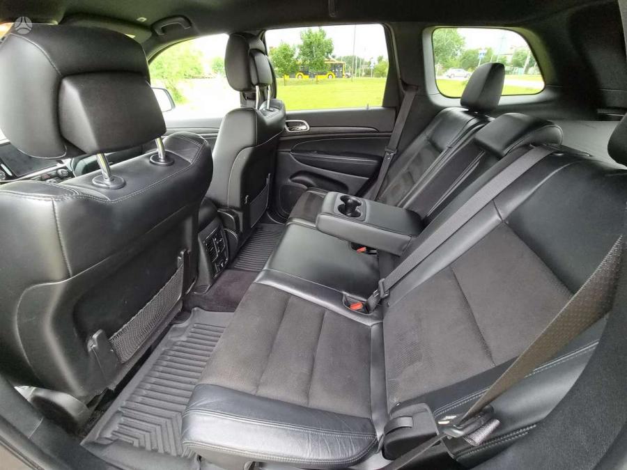 Pelēks Jeep Grand Cherokee 2021 Šauļi, ar dzinēja tilpumu 3.60 L un nobraukumu 98 tūkst. km par 21500 €, foto 19 vietnē AUTOMOTO.COM.LV