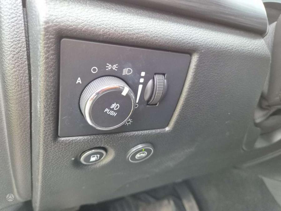 Pelēks Jeep Grand Cherokee 2021 Šauļi, ar dzinēja tilpumu 3.60 L un nobraukumu 98 tūkst. km par 21500 €, foto 24 vietnē AUTOMOTO.COM.LV