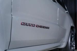 Grey Jeep Grand Cherokee 2021 in Vilnius, with an engine capacity of 5.65 L and mileage of 74 thousand km for 25900 €, photo 10 on AUTOMOTO.COM.LV