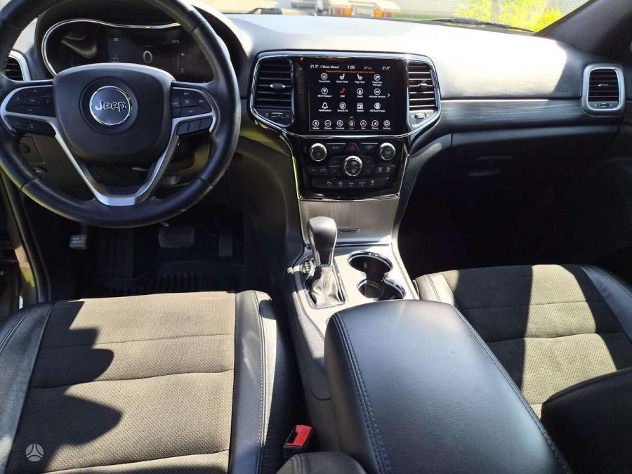 Pelēks Jeep Grand Cherokee 2021 Šauļi, ar dzinēja tilpumu 3.60 L un nobraukumu 99 tūkst. km par 21400 €, foto 12 vietnē AUTOMOTO.COM.LV
