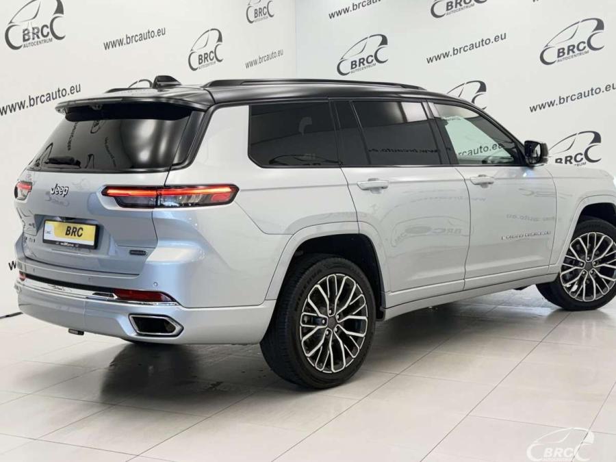 Pelēks Jeep Grand Cherokee 2021 Viļņa, ar dzinēja tilpumu 3.60 L un nobraukumu 49 tūkst. km par 37500 €, foto 4 vietnē AUTOMOTO.COM.LV