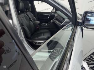 Pelēks Jeep Grand Cherokee 2021 Viļņa, ar dzinēja tilpumu 3.60 L un nobraukumu 49 tūkst. km par 37500 €, foto 14 vietnē AUTOMOTO.COM.LV