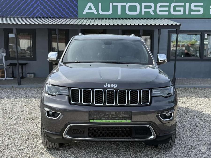 Pelēks Jeep Grand Cherokee 2021 Kretinga, ar dzinēja tilpumu 3.60 L un nobraukumu 83 tūkst. km par 19999 €, foto 3 vietnē AUTOMOTO.COM.LV