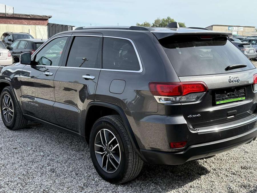 Pelēks Jeep Grand Cherokee 2021 Kretinga, ar dzinēja tilpumu 3.60 L un nobraukumu 83 tūkst. km par 19999 €, foto 7 vietnē AUTOMOTO.COM.LV