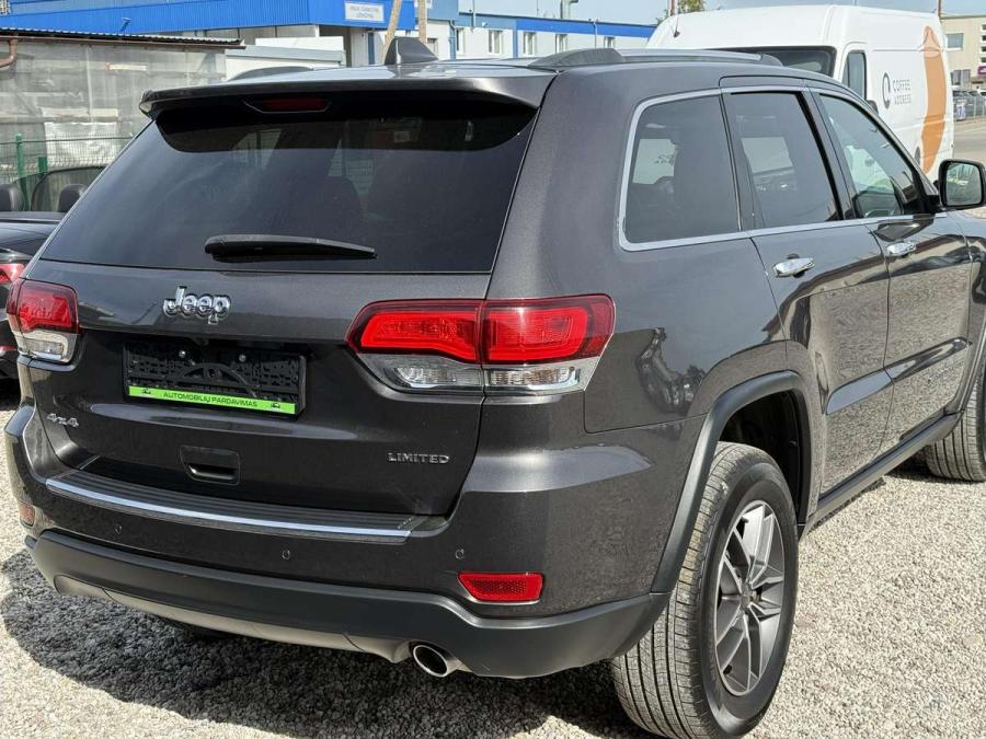 Pelēks Jeep Grand Cherokee 2021 Kretinga, ar dzinēja tilpumu 3.60 L un nobraukumu 83 tūkst. km par 19999 €, foto 10 vietnē AUTOMOTO.COM.LV