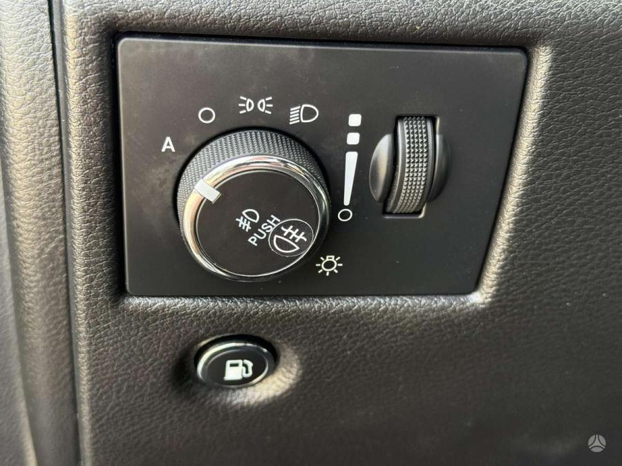 Pelēks Jeep Grand Cherokee 2021 Kretinga, ar dzinēja tilpumu 3.60 L un nobraukumu 83 tūkst. km par 19999 €, foto 19 vietnē AUTOMOTO.COM.LV