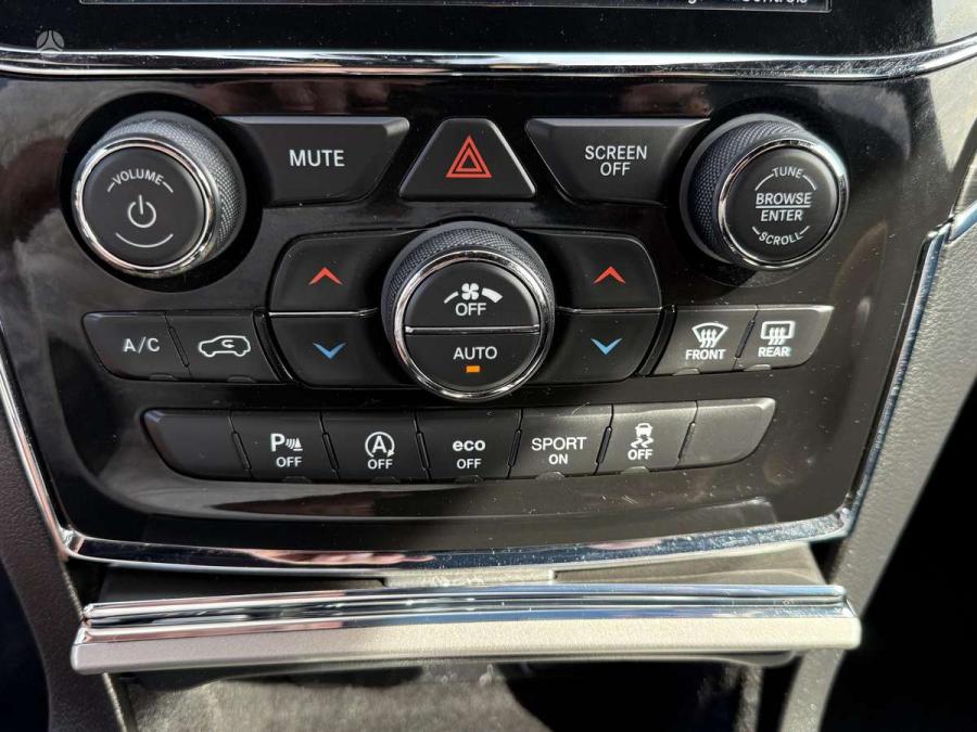 Pelēks Jeep Grand Cherokee 2021 Kretinga, ar dzinēja tilpumu 3.60 L un nobraukumu 83 tūkst. km par 19999 €, foto 23 vietnē AUTOMOTO.COM.LV