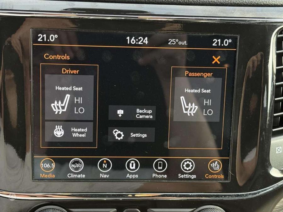 Pelēks Jeep Grand Cherokee 2021 Kretinga, ar dzinēja tilpumu 3.60 L un nobraukumu 83 tūkst. km par 19999 €, foto 26 vietnē AUTOMOTO.COM.LV