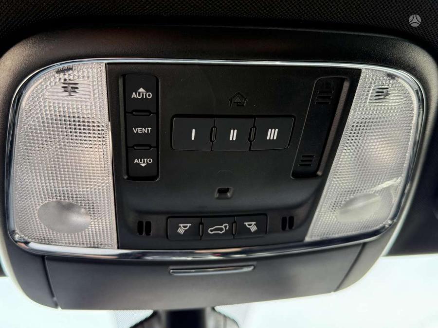 Pelēks Jeep Grand Cherokee 2021 Kretinga, ar dzinēja tilpumu 3.60 L un nobraukumu 83 tūkst. km par 19999 €, foto 29 vietnē AUTOMOTO.COM.LV