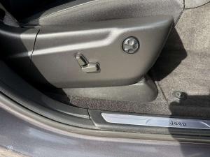 Pelēks Jeep Grand Cherokee 2021 Kretinga, ar dzinēja tilpumu 3.60 L un nobraukumu 83 tūkst. km par 19999 €, foto 41 vietnē AUTOMOTO.COM.LV
