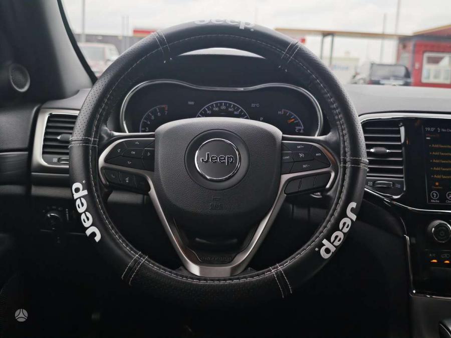 Grey Jeep Grand Cherokee 2021 in Vilnius, with an engine capacity of 3.60 L and mileage of 69 thousand km for 24000 €, photo 11 on AUTOMOTO.COM.LV
