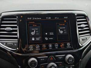 Grey Jeep Grand Cherokee 2021 in Vilnius, with an engine capacity of 3.60 L and mileage of 69 thousand km for 24000 €, photo 15 on AUTOMOTO.COM.LV