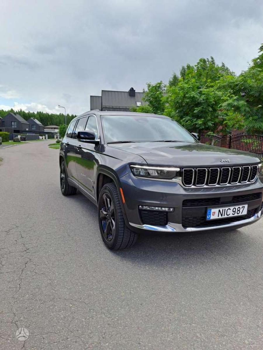 Pelēks Jeep Grand Cherokee 2021 Viļņa, ar dzinēja tilpumu 3.60 L un nobraukumu 90 tūkst. km par 30800 €, foto 6 vietnē AUTOMOTO.COM.LV