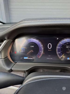 Pelēks Jeep Grand Cherokee 2021 Viļņa, ar dzinēja tilpumu 3.60 L un nobraukumu 90 tūkst. km par 30800 €, foto 10 vietnē AUTOMOTO.COM.LV