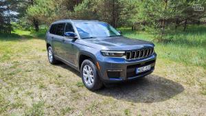 Pelēks Jeep Grand Cherokee 2021 Akmenė, ar dzinēja tilpumu 3.60 L un nobraukumu 128 tūkst. km par 30500 €, foto  vietnē AUTOMOTO.COM.LV