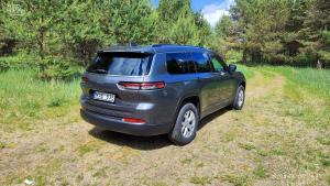 Pelēks Jeep Grand Cherokee 2021 Akmenė, ar dzinēja tilpumu 3.60 L un nobraukumu 128 tūkst. km par 30500 €, foto 8 vietnē AUTOMOTO.COM.LV