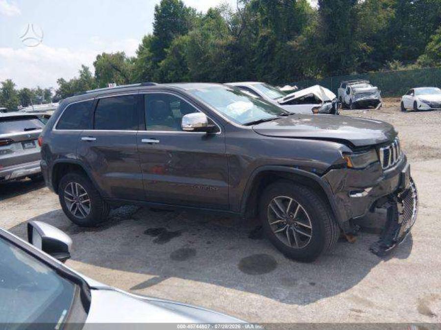 Grey Jeep Grand Cherokee 2021 in Klaipeda, with an engine capacity of 3.60 L and mileage of 119 thousand km for 9000 €, photo 9 on AUTOMOTO.COM.LV