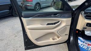 Pelēks Jeep Grand Cherokee 2022 Ukmergė, ar dzinēja tilpumu 2.00 L un nobraukumu 67 tūkst. km par 18499 €, foto 12 vietnē AUTOMOTO.COM.LV