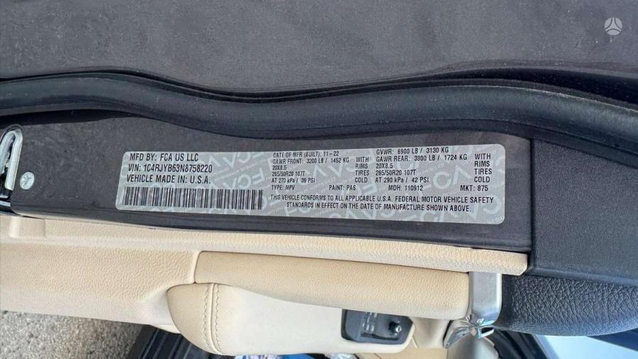 Pelēks Jeep Grand Cherokee 2022 Ukmergė, ar dzinēja tilpumu 2.00 L un nobraukumu 67 tūkst. km par 18499 €, foto 27 vietnē AUTOMOTO.COM.LV