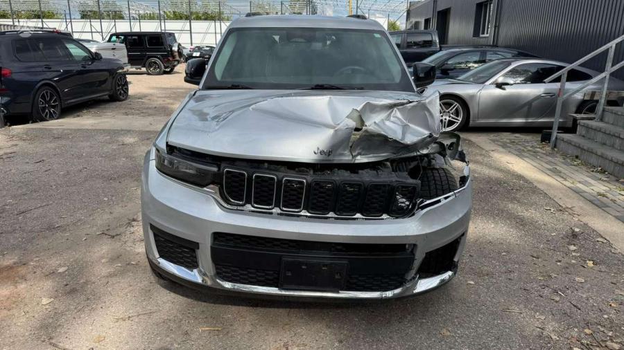 Pelēks Jeep Grand Cherokee 2022 Ukmergė, ar dzinēja tilpumu 3.60 L un nobraukumu 50 tūkst. km par 16999 €, foto 7 vietnē AUTOMOTO.COM.LV