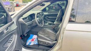Grey Jeep Grand Cherokee 2023 in Ukmerge, with an engine capacity of 3.60 L and mileage of 61 thousand km for 16990 €, photo 13 on AUTOMOTO.COM.LV